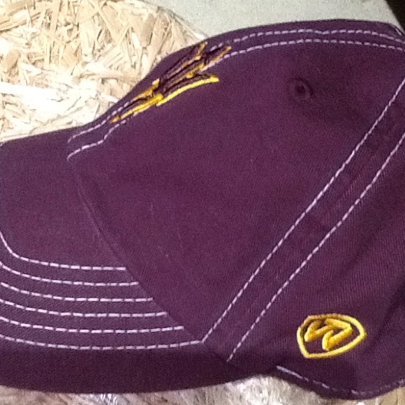 Top of the World | Accessories | Asu Forku Cap | Poshmark